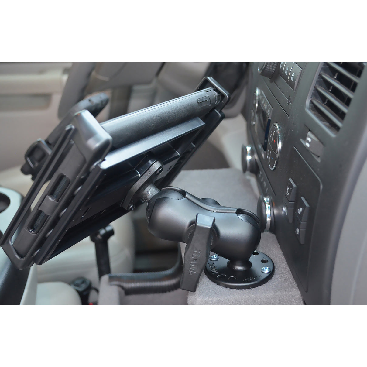 RAM® Double Ball Mount with Diamond Plate Adapter - Short – RAM Mounts