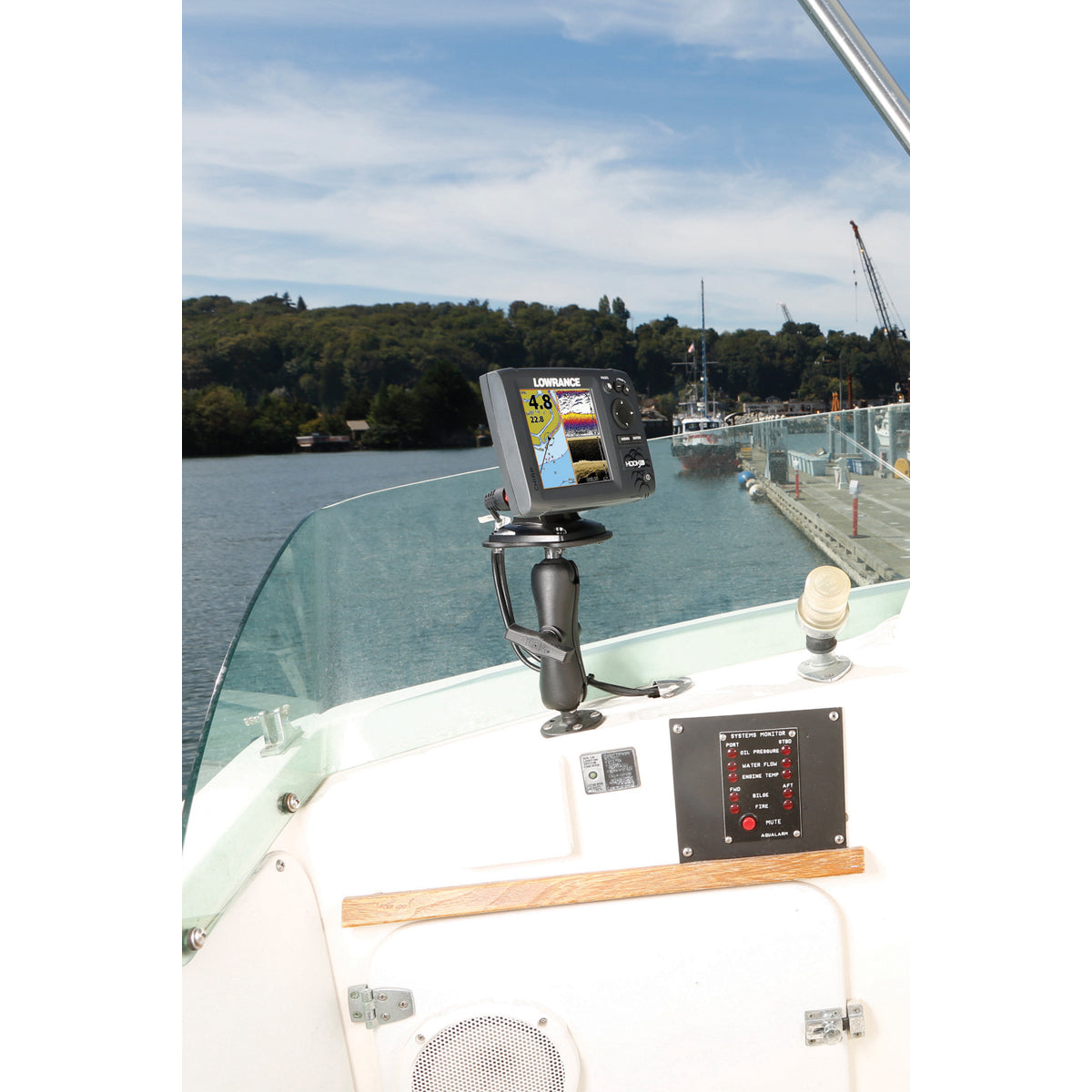 RAM® Fishfinder Mount for Humminbird Devices - C Size Medium – RAM Mounts